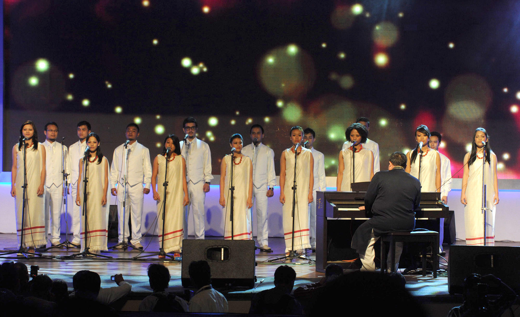 Looking For Singing Classes To Sing In A Choir? Get The Important ...