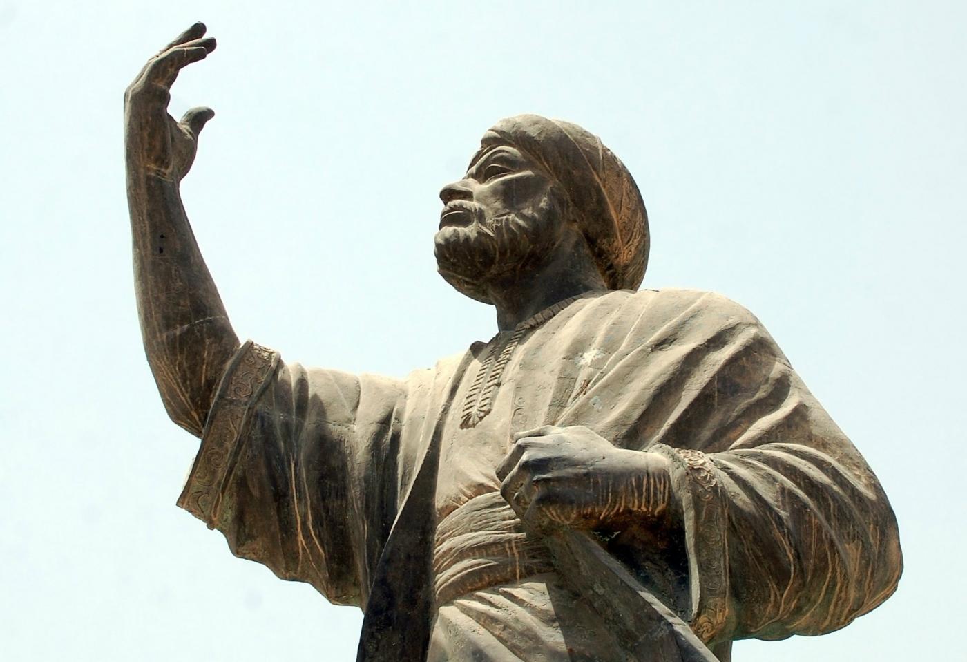 Arabic Poetry - Famous Poets & Poems [2023] | Superprof