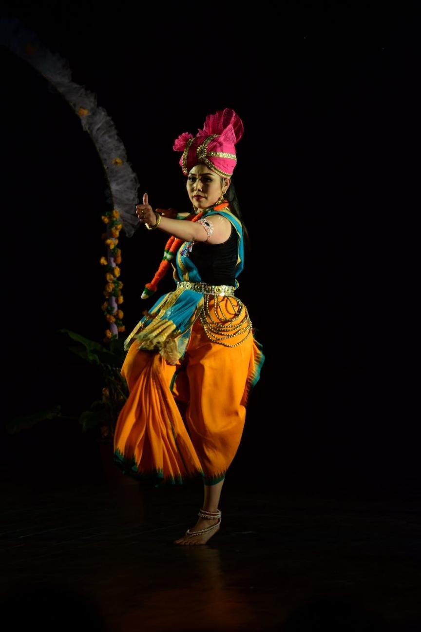 Manipuri Dance: Form, Costume & Famous Dancers | Superprof